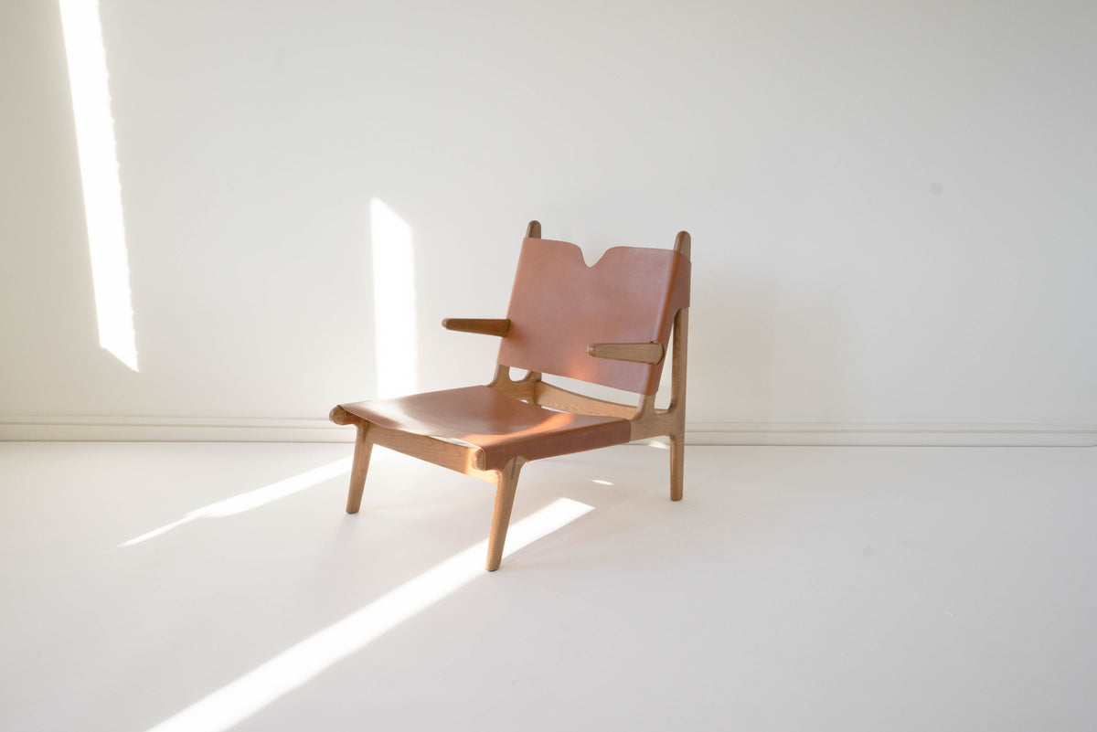 OAK & LEATHER BUCKLE CHAIR - CARAMEL – Super Simple