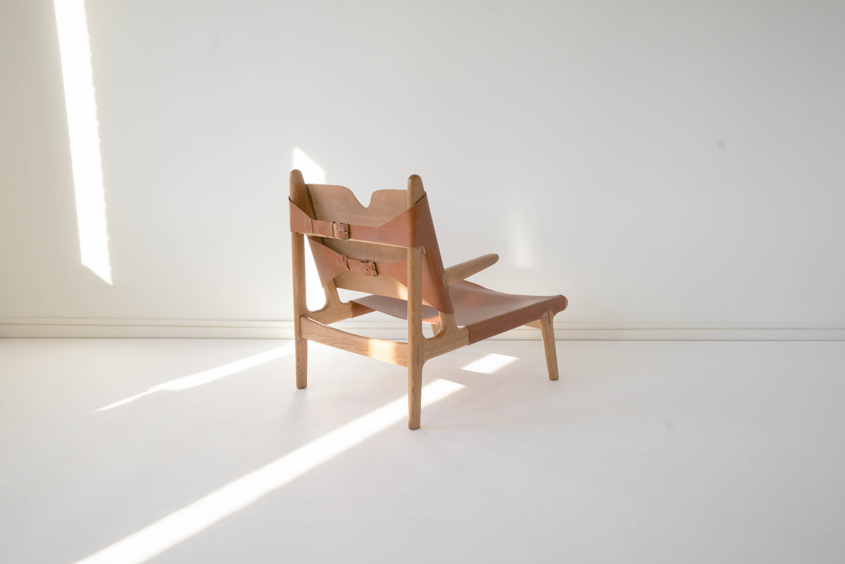 OAK & LEATHER BUCKLE CHAIR - CARAMEL – Super Simple